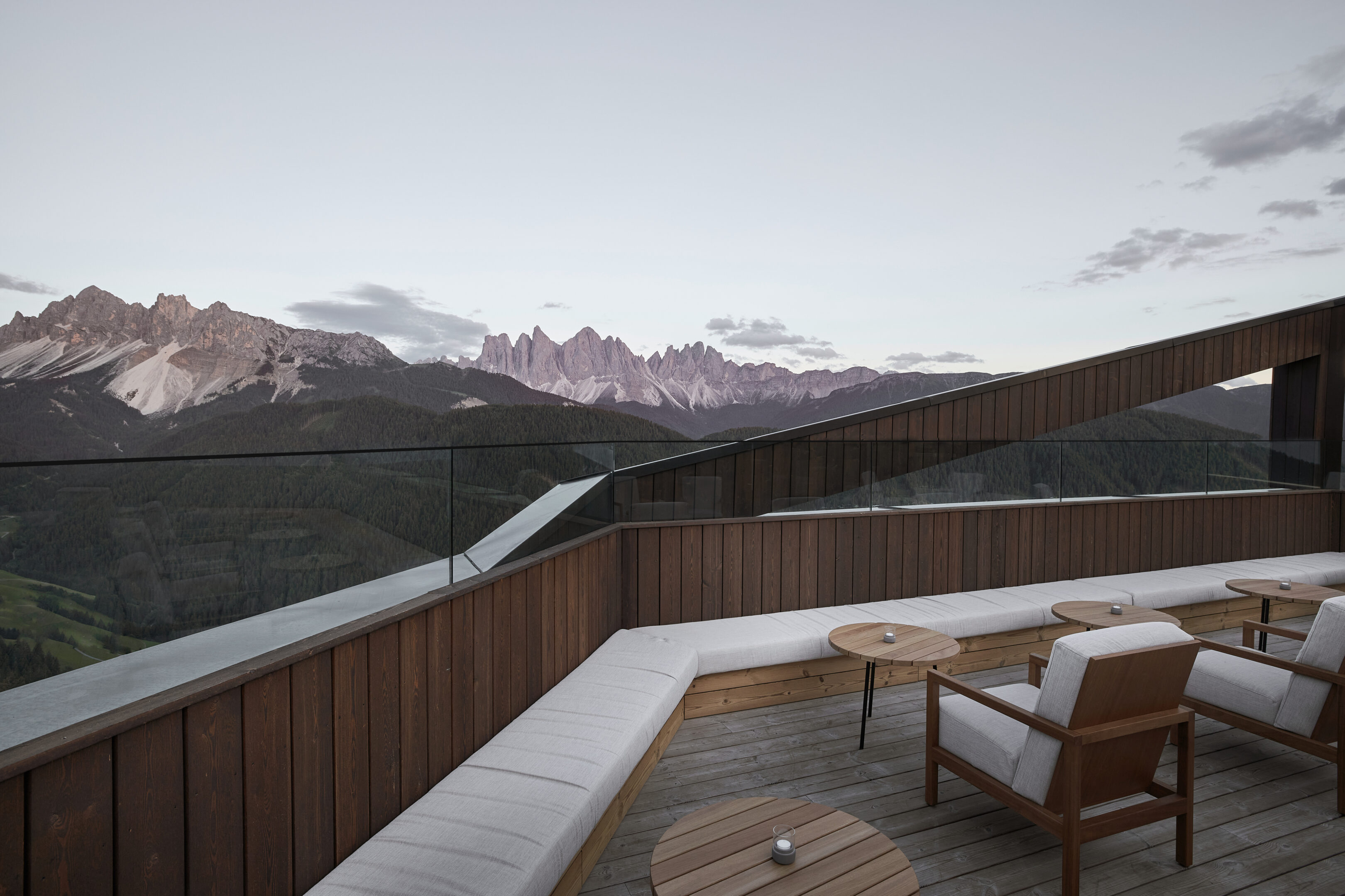 FORESTIS - A Dolomites Dream - Querido